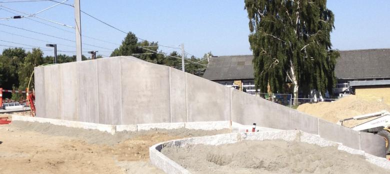 Betonelementer til Langeskov station